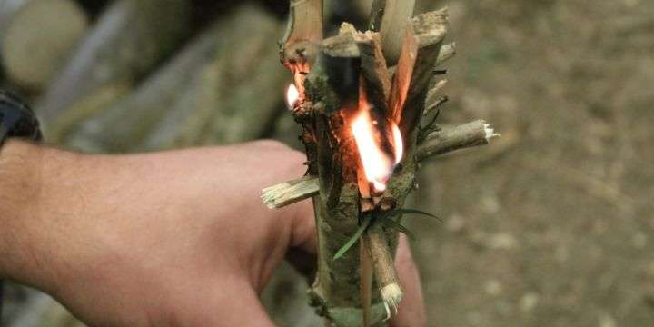 lighting a fire in Damp conditions | Wildway Bushcraft